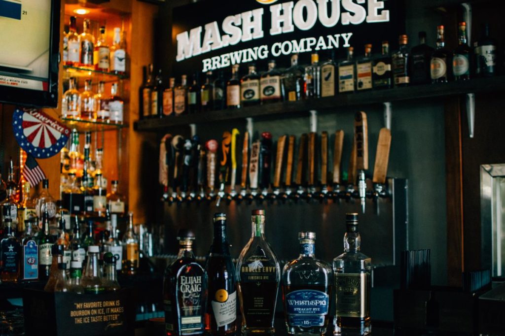 Tribeca Tavern Photo Gallery | Local Restaurant Photos